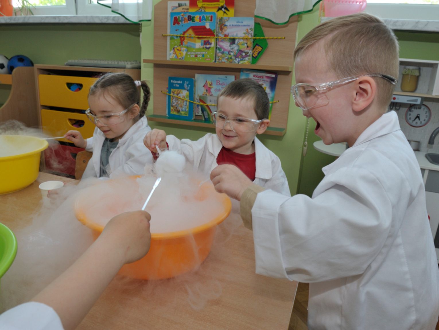 Dzień eksperymentów w Przedszkolu nr 3 w Oleśnicy