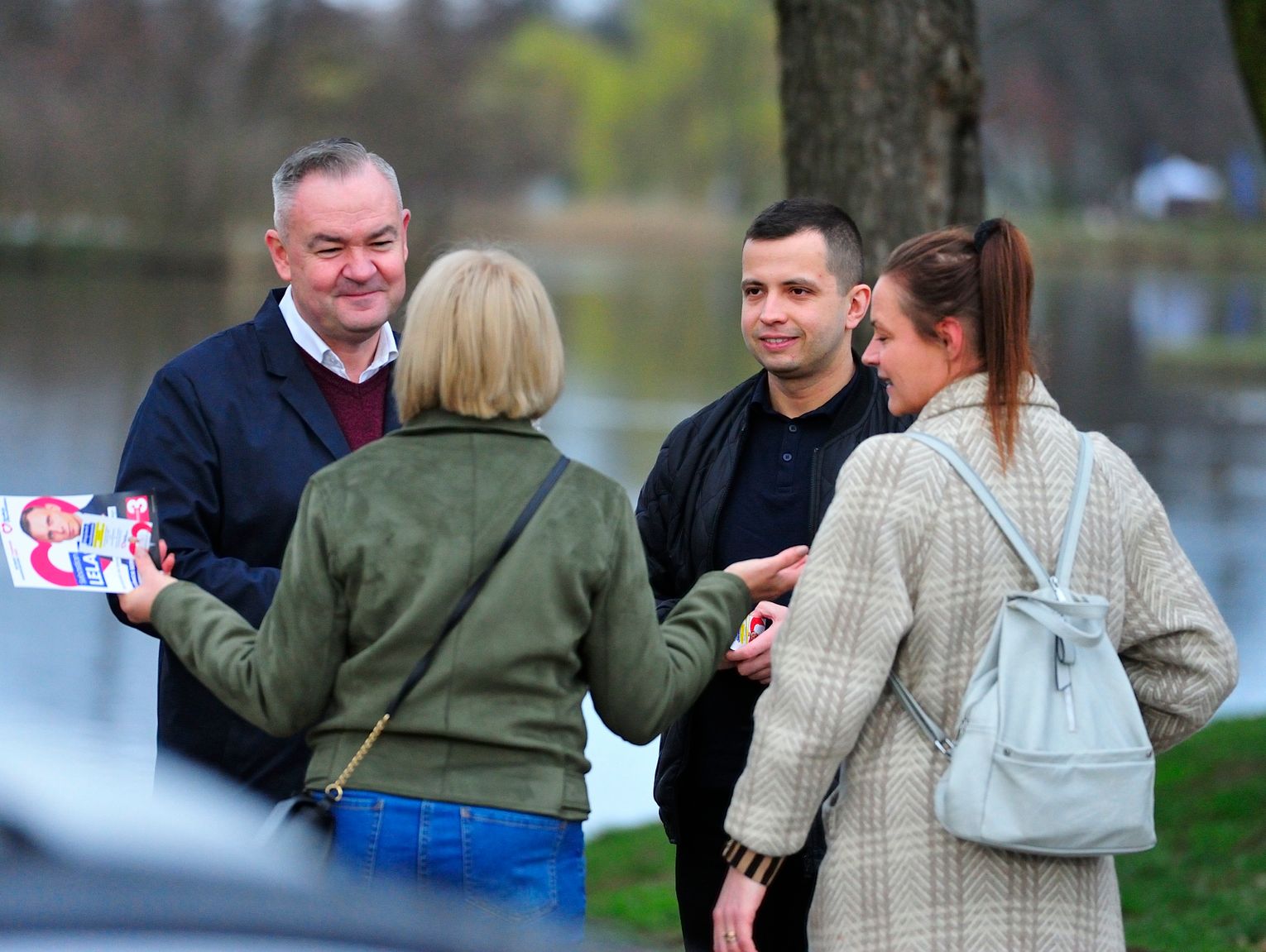 Adam Horbacz i Oleśnicki Ruch Samorządowy w akcji nad stawami